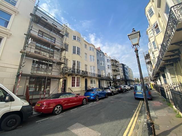 1 bedroom ground flat for sale
