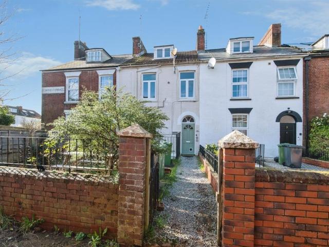 1 bedroom ground flat for sale
