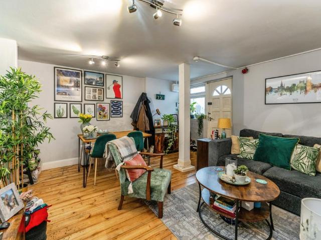 1 bedroom ground flat for sale