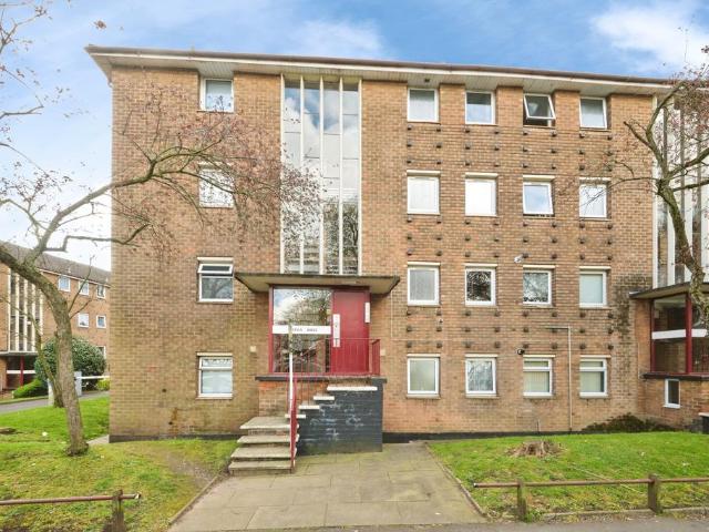 1 bedroom ground flat for sale