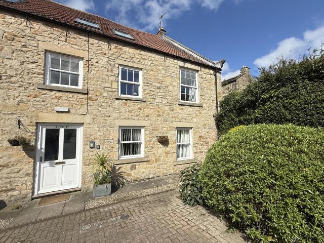 1 bedroom ground flat for sale