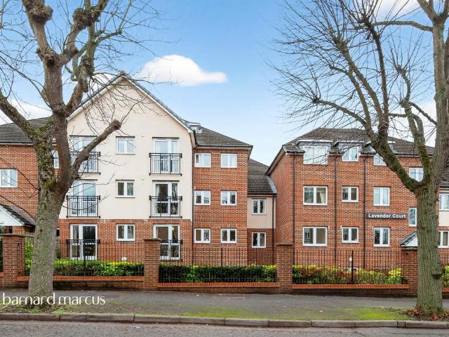 1 bedroom ground flat for sale