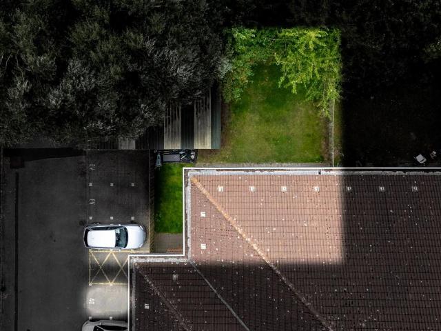 1 bedroom ground flat for sale