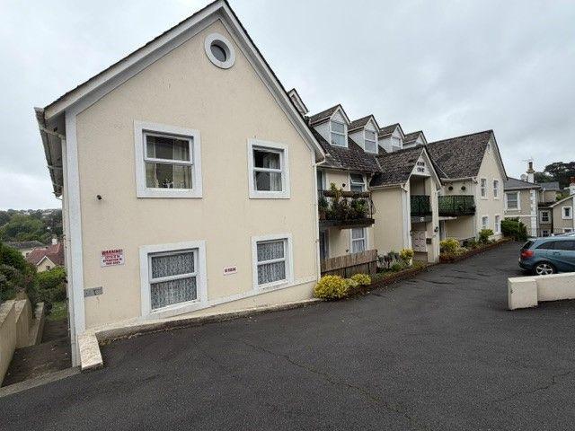 1 bedroom ground flat for sale