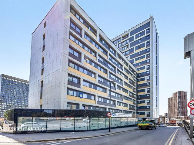 1 bedroom ground flat for sale
