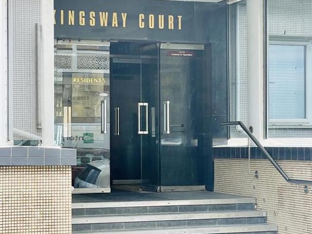 1 bedroom ground flat for sale