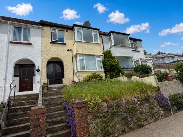 1 bedroom ground flat for sale