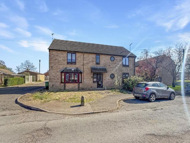 1 bedroom ground flat for sale