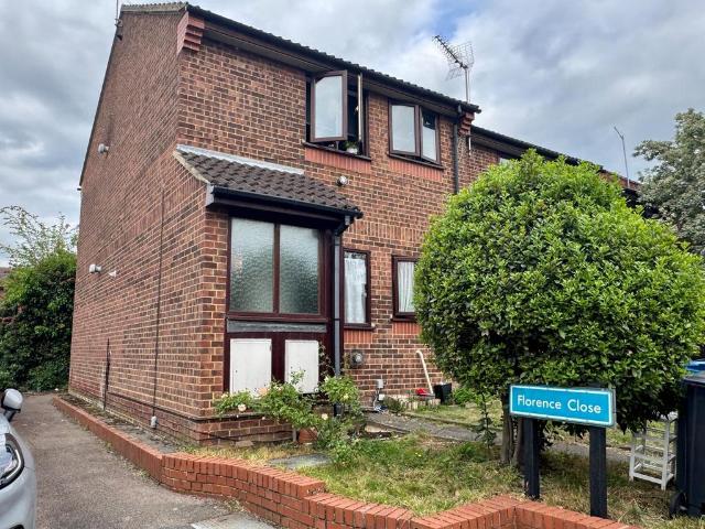 1 bedroom ground flat for sale