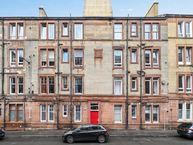 1 bedroom ground flat for sale