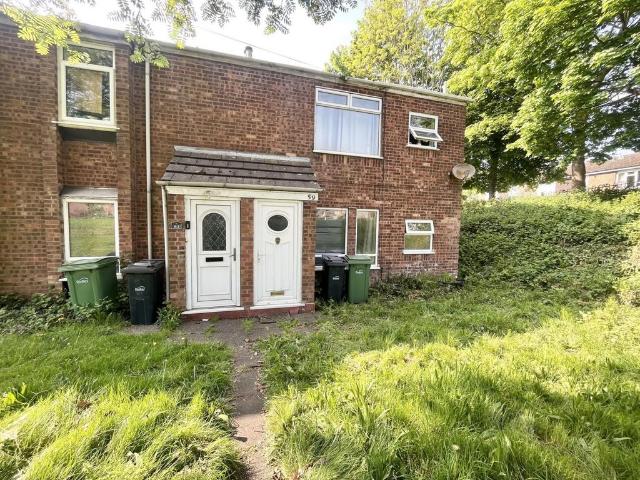 1 bedroom ground flat for sale