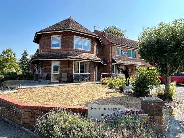 1 bedroom ground flat for sale