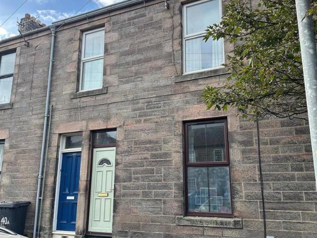 1 bedroom ground flat to rent