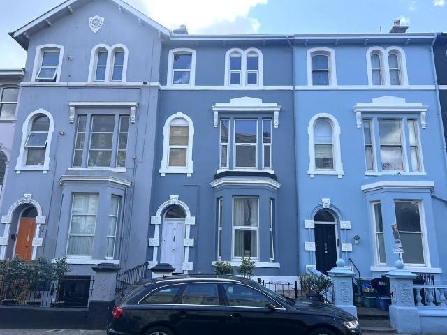 1 bedroom ground flat to rent