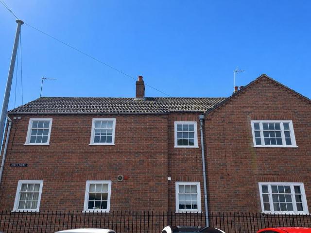 1 bedroom ground flat to rent