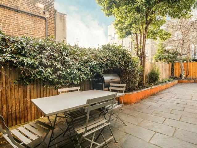 1 bedroom ground flat to rent