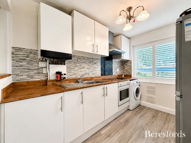 1 bedroom ground flat to rent