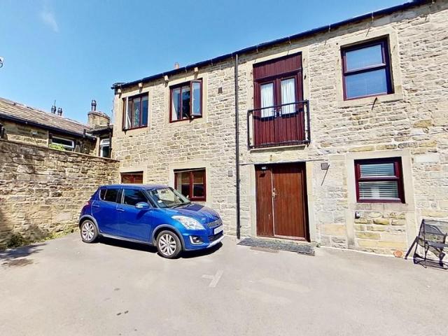 1 bedroom ground flat to rent