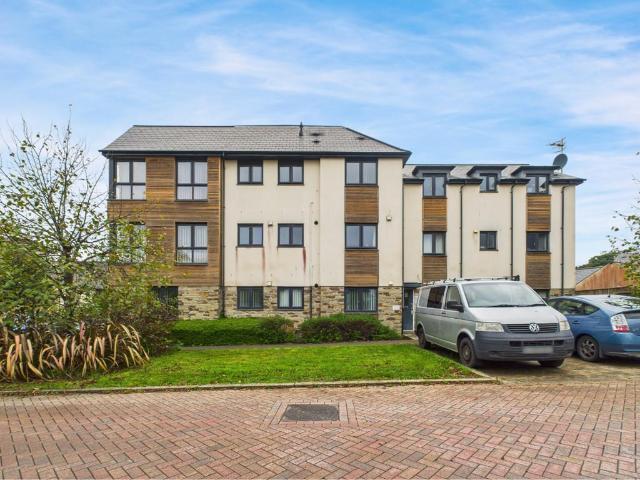 1 bedroom ground flat to rent