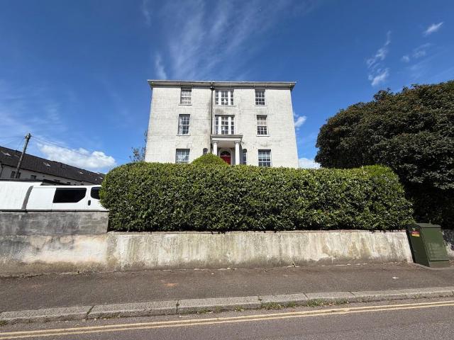 1 bedroom ground flat to rent