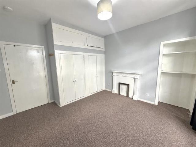 1 bedroom ground flat to rent