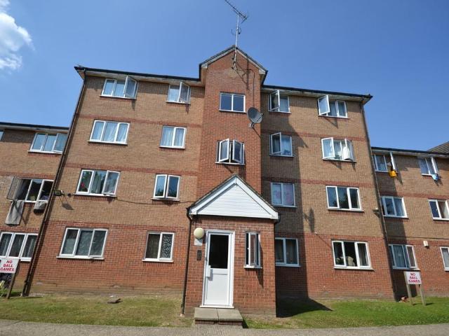 1 bedroom ground flat to rent