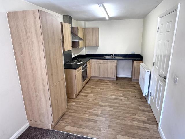 1 bedroom ground flat to rent