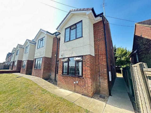 1 bedroom ground flat to rent