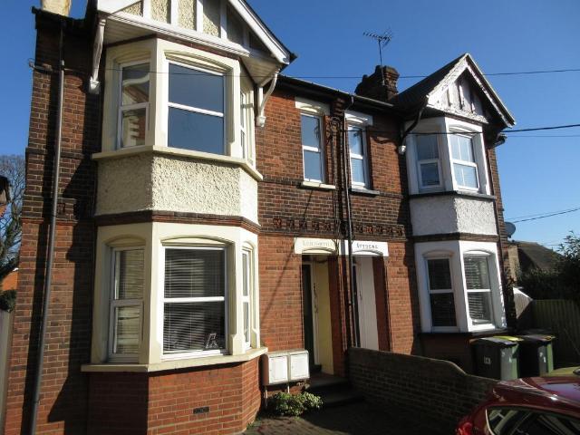 1 bedroom ground flat to rent