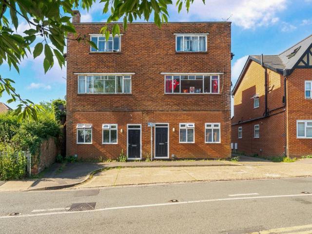 1 bedroom ground flat to rent