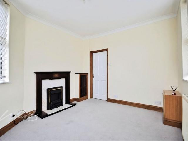 1 bedroom ground flat to rent
