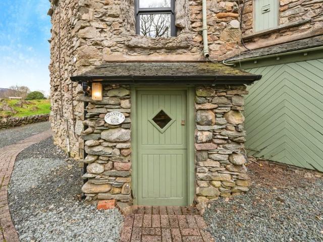 1 bedroom ground flat to rent