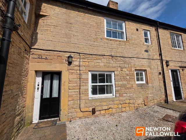 1 bedroom ground flat to rent