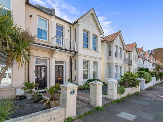 1 bedroom ground flat to rent
