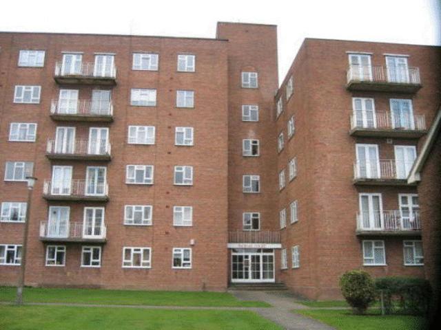 1 bedroom ground flat to rent