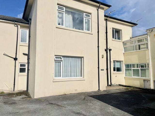 1 bedroom ground flat to rent