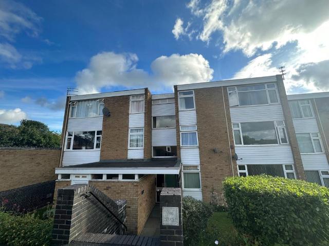 1 bedroom ground flat to rent