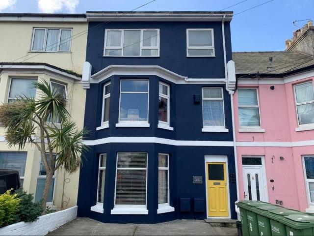 1 bedroom ground flat to rent