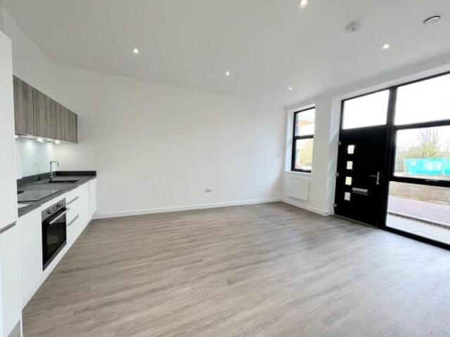 1 bedroom ground floor maisonette for rent in Ashwood Park, Ashwood Way, RG23