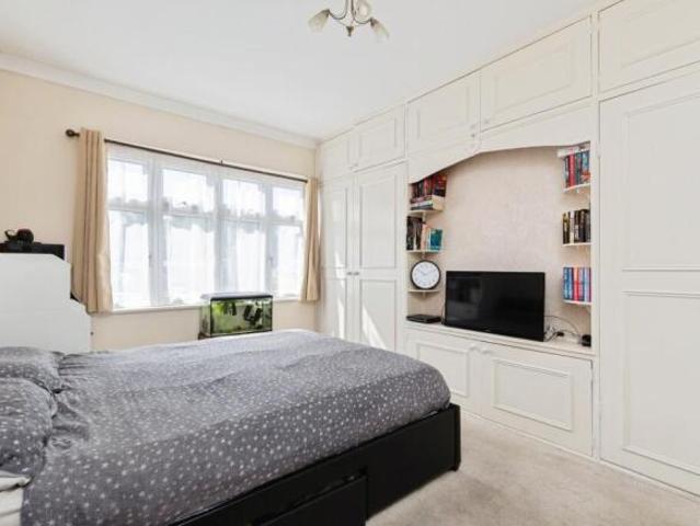 1 bedroom ground floor maisonette for sale in Wandle Road, Wallington, SM6