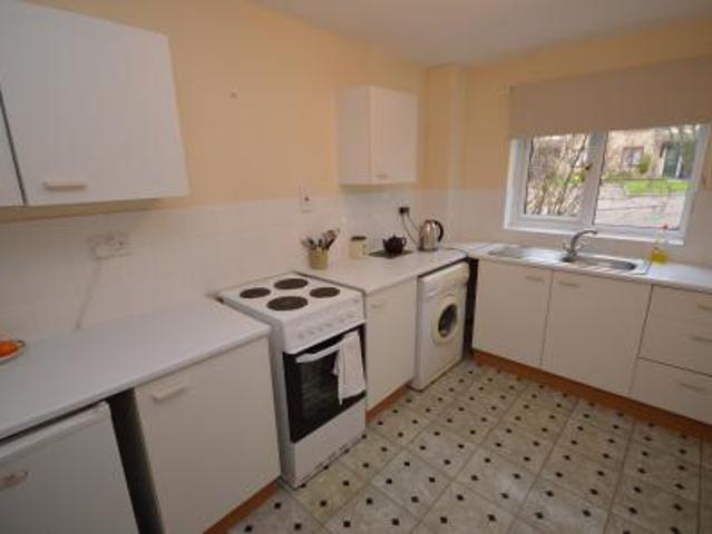 1 bedroom Ground floor maisonette To Let