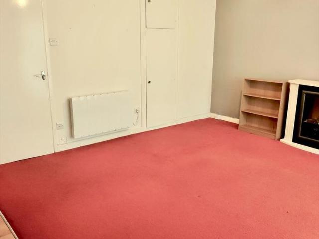 1 bedroom ground floor maisonette to rent
