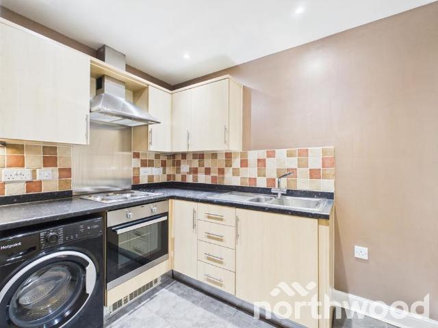 1 bedroom ground floor maisonette to rent