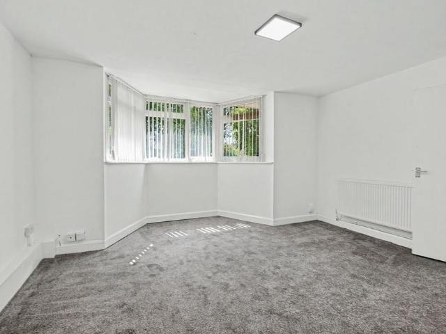 1 bedroom ground floor maisonette to rent