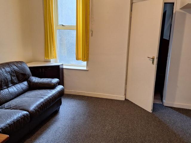 1 Bedroom, Ground Floor Flat