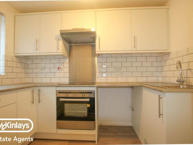 1 bedroom Ground Floor Flat