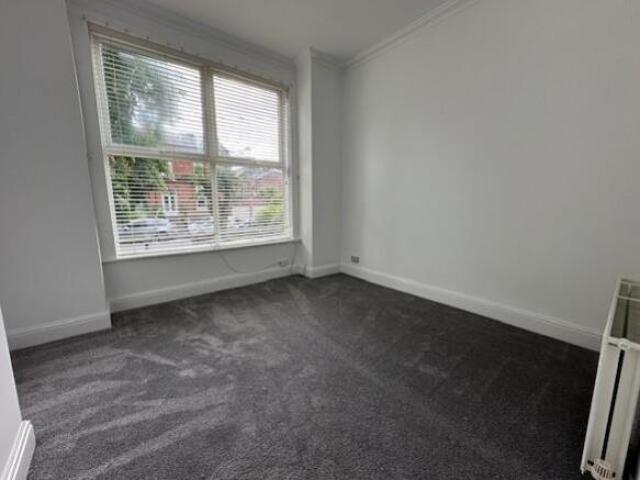 1 bedroom ground floor flat for rent in 15/17 Hooley Range, Heaton Moor, Stockport, SK4 4HU, SK4
