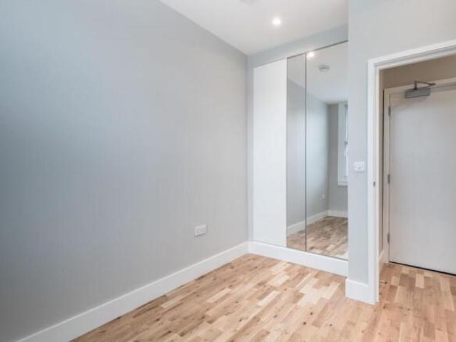 1 bedroom ground floor flat for rent in 4B Bowes House 47 Bowes Road, N13