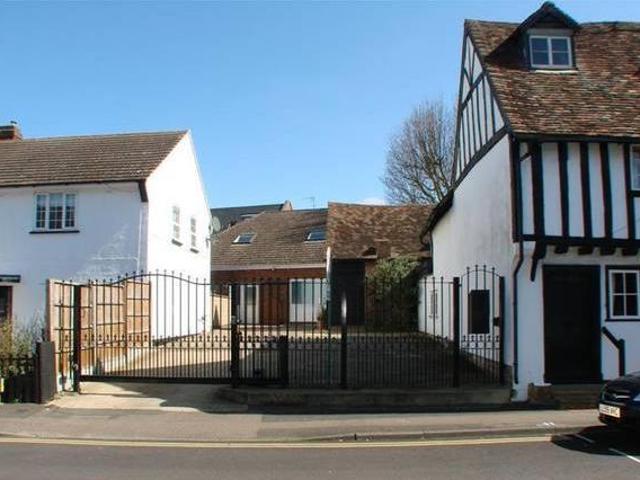 1 bedroom ground floor flat for rent in 52B Church Street Baldock Hertfordshire SG7 5AF SG7