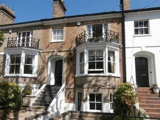 1 bedroom ground floor flat for rent in Cambridge Road SouthendOnSea SS1